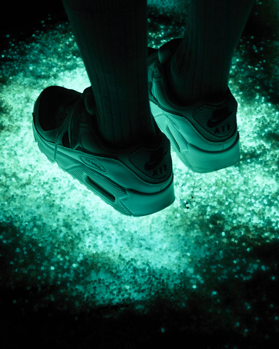 AIAR | Glowing Footprints 光る足跡